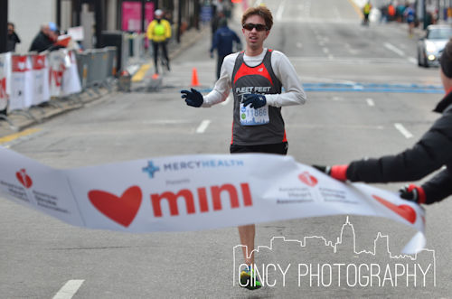Cincinnati Heart Mini Photos by CincyPhotography